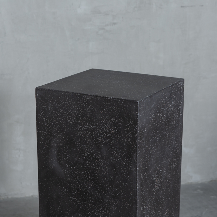 PLINTO NEGRO I – Area Design