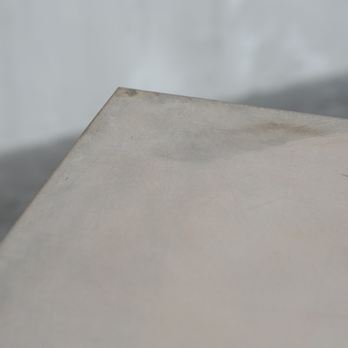 PLINTO GRIS II – Area Design